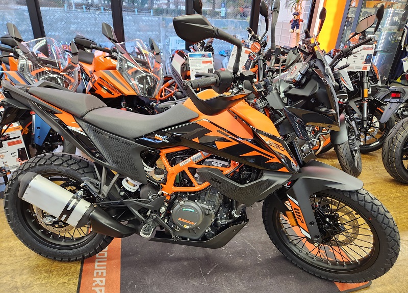 MY23 TRAVEL MODEL 第一号入荷しました｜バイク・自転車の購入修理ならハヤサカサイクル